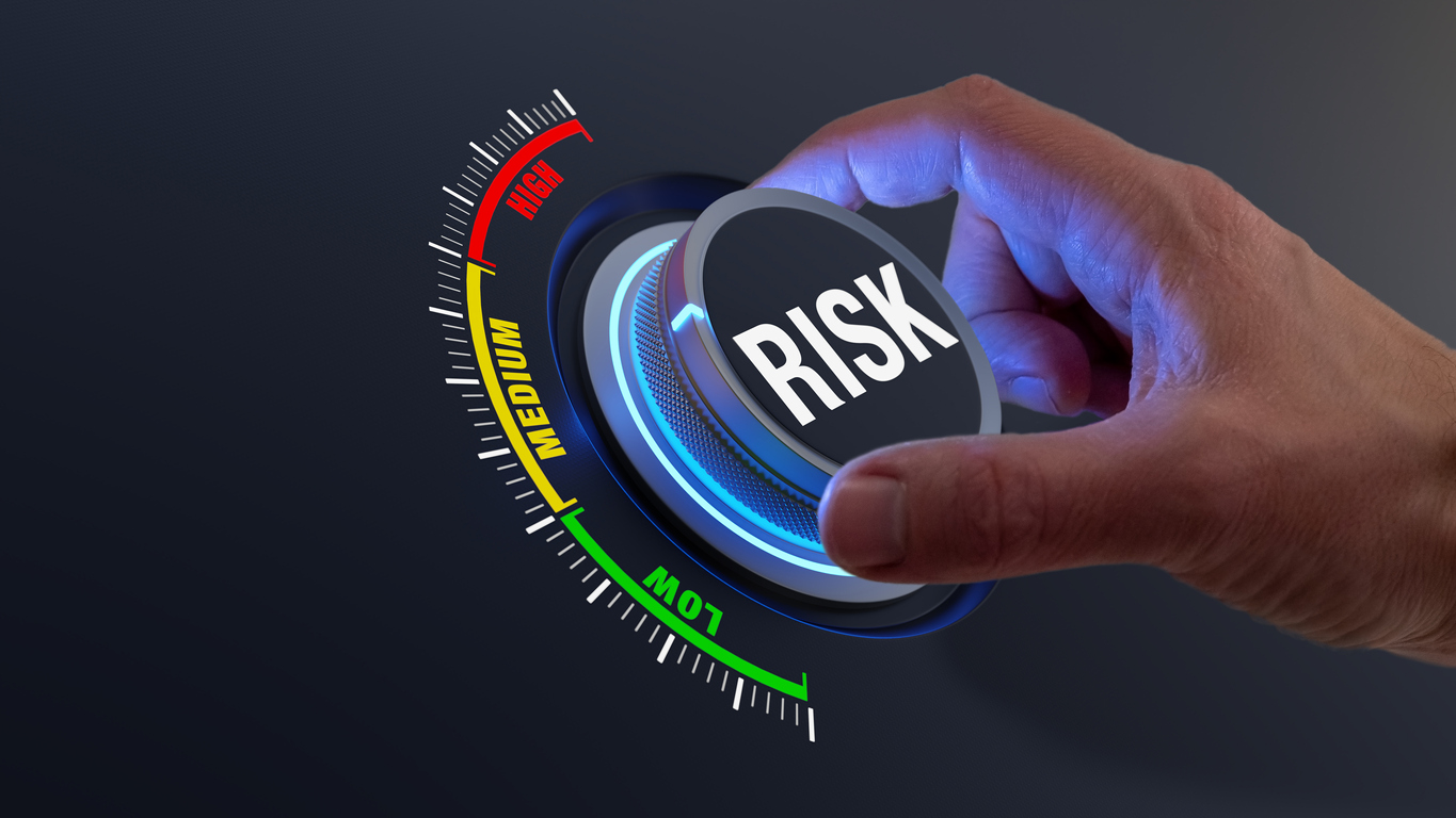Managing Contract Risk with the Right Contract Management Tools - Blog